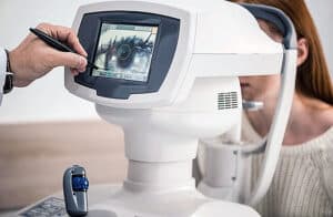 Fuchs’ Corneal Dystrophy: Causes, Symptoms, Treatment